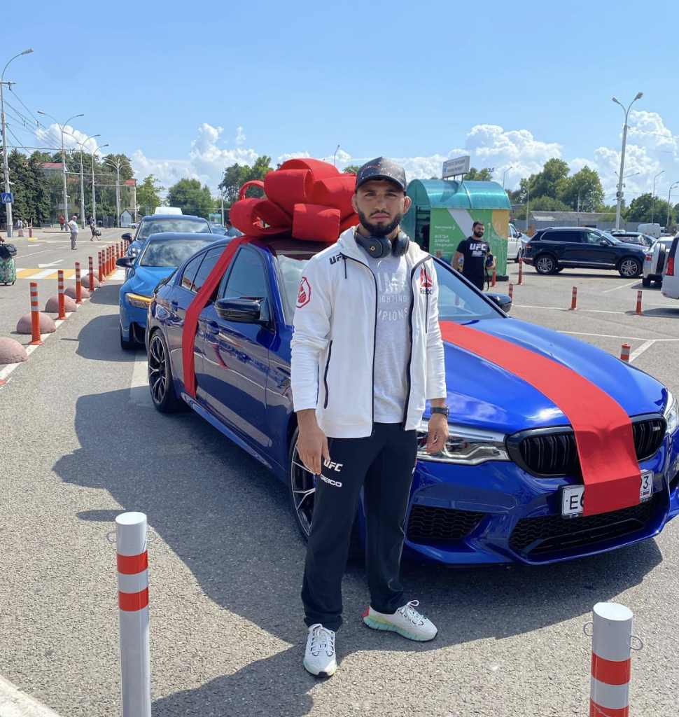 Wealth in a Poor Man's Game: Arman Tsarukyan - Home of Fight